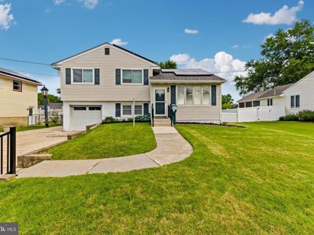 Pleasant Valley Dr, West Deptford, Home For Sale