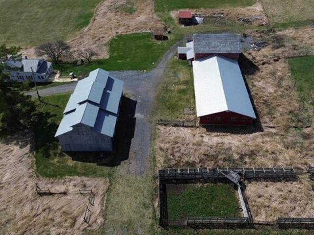 Pleasant Valley Rd, Benson, Home For Sale