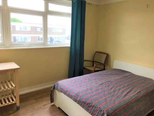 Pleasant double bedroom near the Old Street tube Has a Room