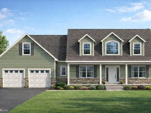 734 Pleasant Dr Lot 2, New Holland, PA 17557
