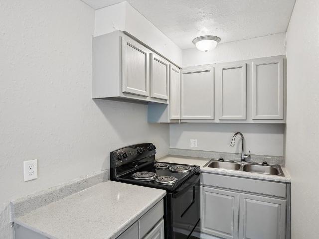 Pleasant Grove Apartments 1 Bedroom Apartment for Rent at 530 Sundown Dr, Independence, MO 64054 Bundschu