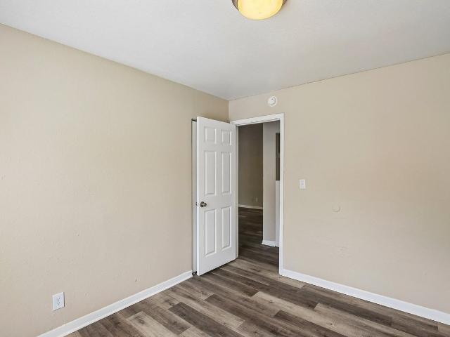 Pleasant Grove Apartments 2 Bedroom Apartment for Rent at 530 Sundown Dr, Independence, MO 64054 Bundschu