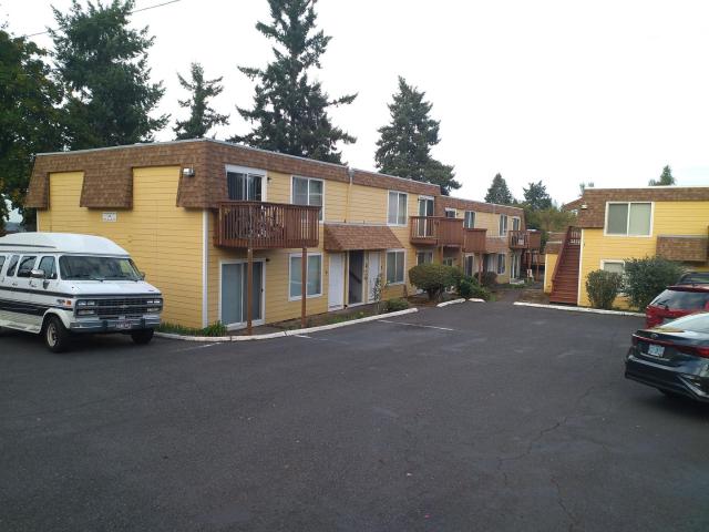 PLEASANT HILL APARTMENTS