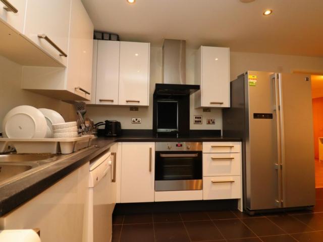 Pleasant single bedroom near the Westcombe Park train station Has a Room