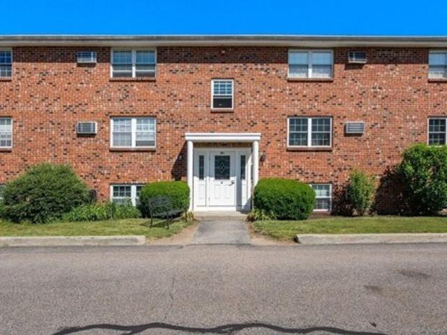 Pleasant St Apt C, Medfield, Condo For Sale