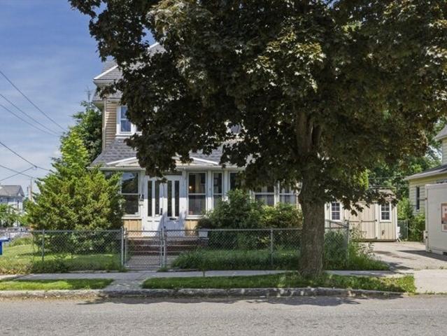 Pleasant St, Holyoke, Home For Sale