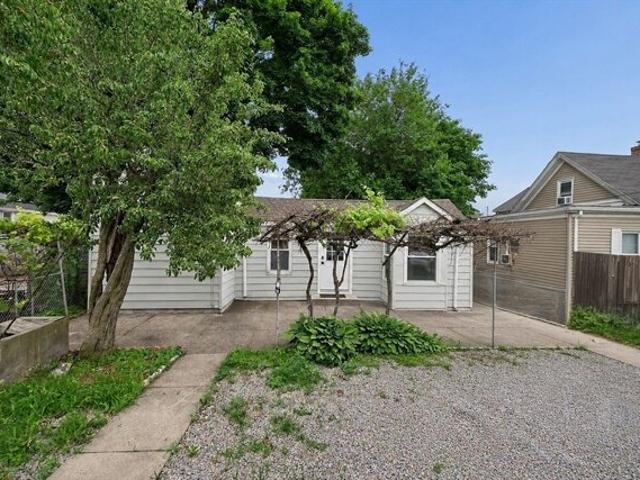 Pleasant St, Pawtucket, Home For Sale