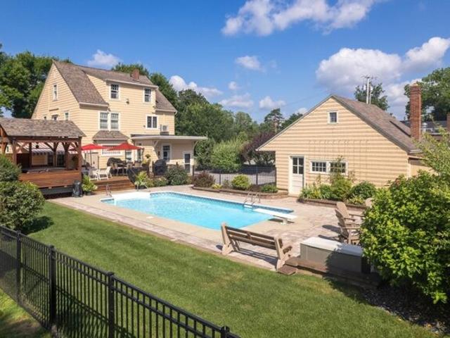 Pleasant St, Rutland, Home For Sale