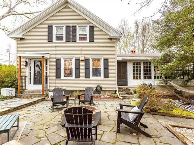 Pleasant St, Somerset, Home For Sale