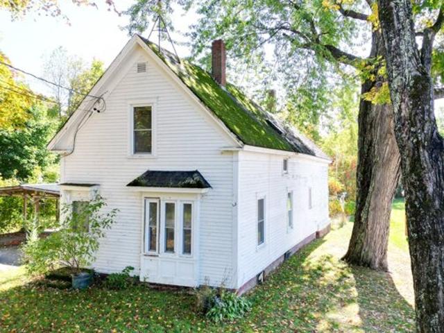 Pleasant St, Solon, Home For Sale