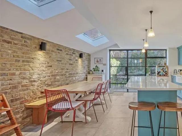 Plimsoll Road, London, N4 2ED, United Kingdom | 5 bed townhouse for rent #140397310 | Rentberry