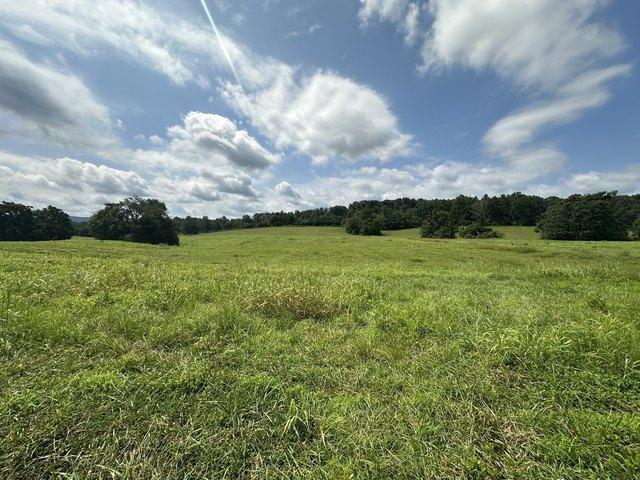 Plum Creek Rd, Sparta, TN 38583