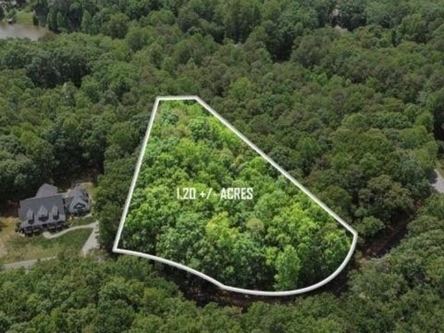 Plum Ln, Clarkesville, GA 30523