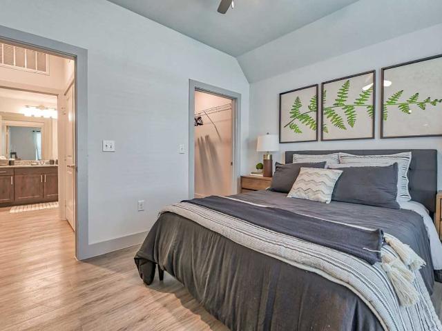 Plum Tree 2 Bedroom Apartment for Rent at 4200 S Washington St, Kaufman, TX 75142