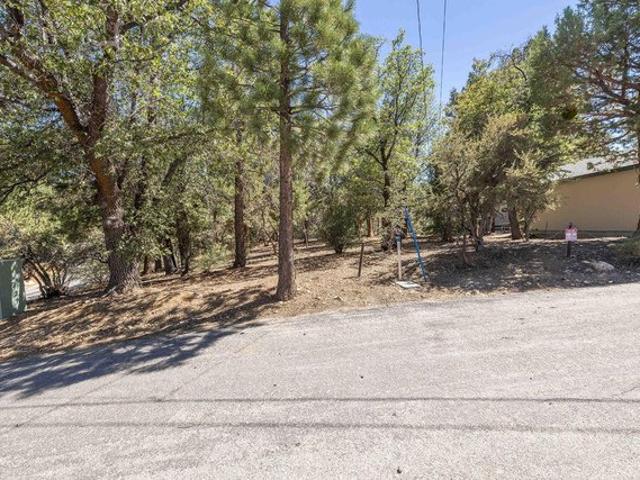 Plumas Ct, Big Bear, CA 92314