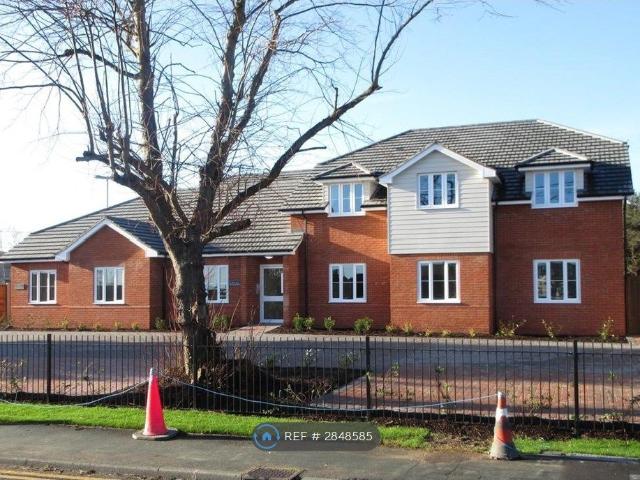 Plumberow Avenue, Hockley SS5, 2 bed flat to rent, £1,450 pcm | PrimeLocation