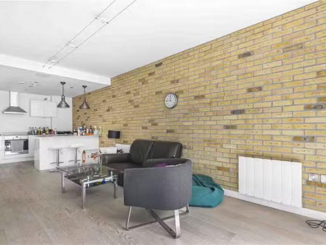 Plumbers Row, Aldgate East, London, E1 1EQ