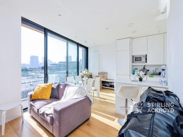 Plumbers Row, Aldgate, London, E1 2 bed apartment to rent £3,000 pcm £692 pw