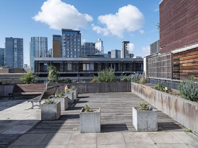 Plumbers Row E1, Aldgate, London, 1 bed flat to rent, £3,350 pcm | PrimeLocation