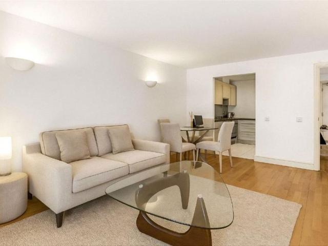 Plumbers Row, London E1 1 bed flat to rent £1,950 pcm £450 pw
