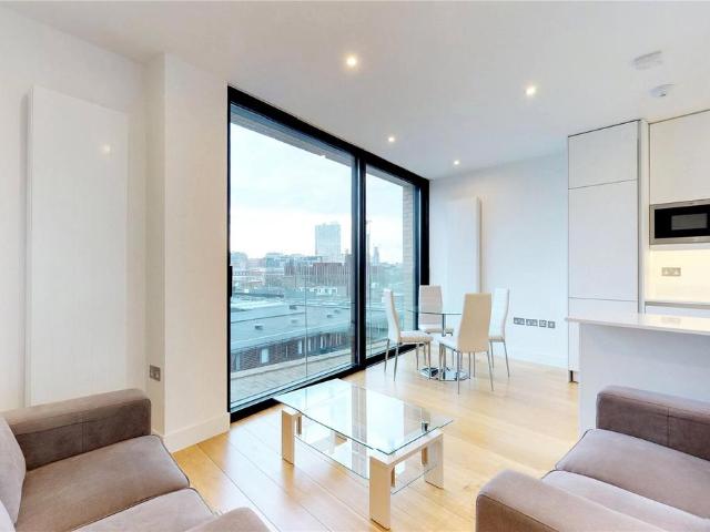 Plumbers Row, Whitechapel, London, E1 2 bed flat to rent £3,000 pcm £692 pw