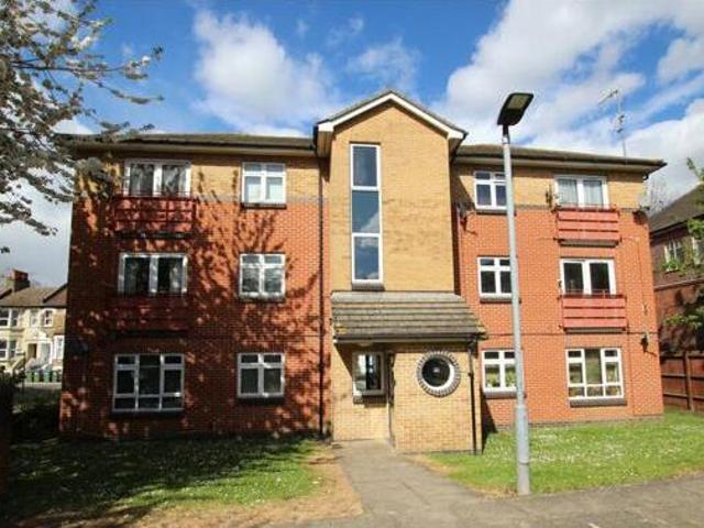 Plumstead High Street, London, 1 Bedroom Flat