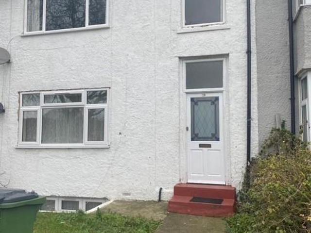 Plumstead, London, SE18 2 bed flat to rent £1,700 pcm £392 pw