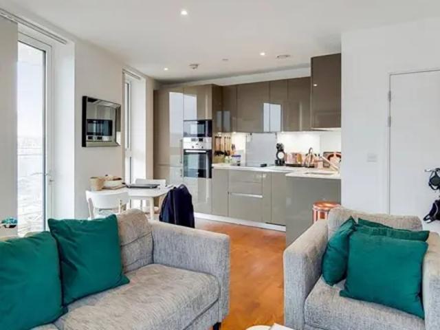Plumstead Road, Glyndon, London, SE18 6FY, United Kingdom | 2 bed apartment for rent #139544120 | Rentberry