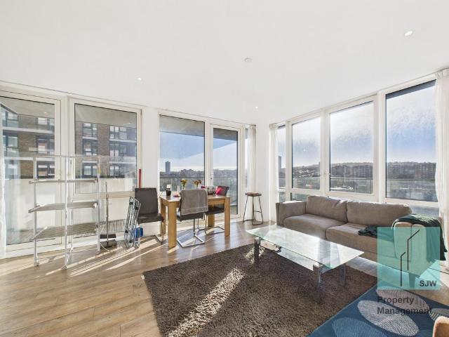 Plumstead Road, London SE18 2 bed flat to rent £2,400 pcm £554 pw