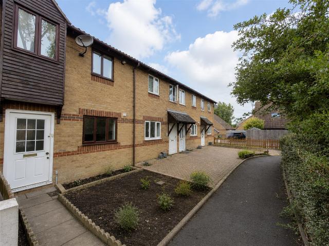 Plumpton Gardens, Portsmouth PO3, 2 bed property to rent, £1,350 pcm | PrimeLocation