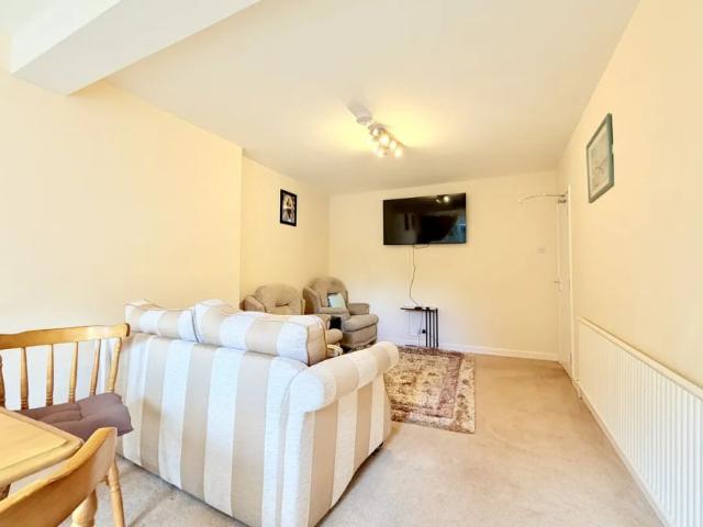 Plumtree Avenue
