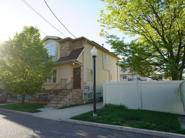 Plumtree Ln, Staten Island, Home For Sale