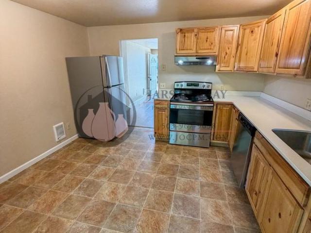 Plymouth Apartments 2 Bedroom Apartment for Rent at 621 Plymouth Dr Ne, Keizer, OR 97303 Keizer