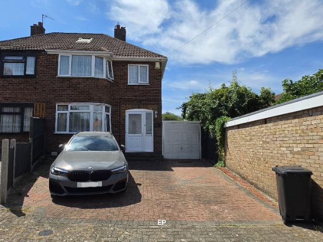 Plymouth Drive, Leicester LE5, 3 bed semi detached house to rent, £1,450 pcm | PrimeLocation