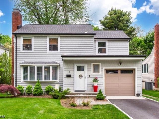 Plymouth Pl, Roseland, Home For Sale
