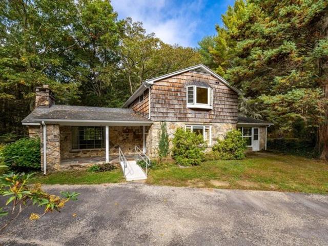 Plymouth Rd, Harwinton, Home For Sale