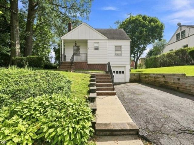 Plymouth Rd, Nutley, Home For Sale