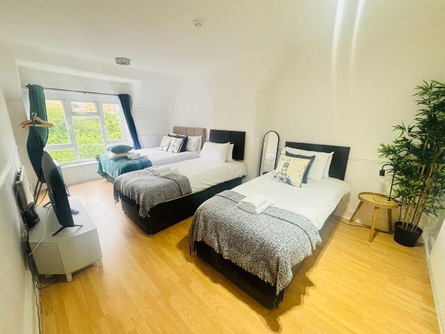Plymouth Road, Barry CF62, 1 bed flat to rent, £850 pcm | PrimeLocation