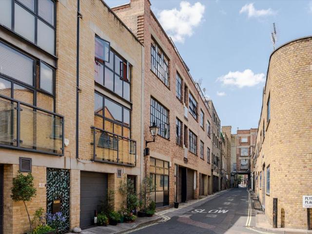 Plympton Street, London NW8 1 bed flat to rent £2,747 pcm £634 pw