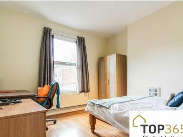 £pppw Excluding Bills* Johnson Road, Lenton, 4 Bedroom Semi detached