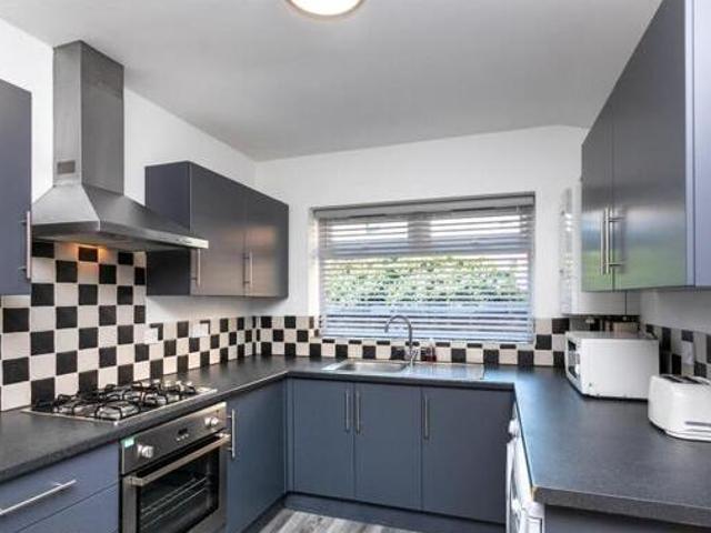 £pppw, Hall Road, 5 Bedroom End