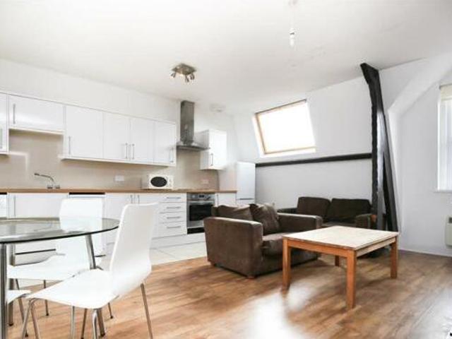 £pppw The Gatehouse, City Centre, 3 Bedroom Apartment