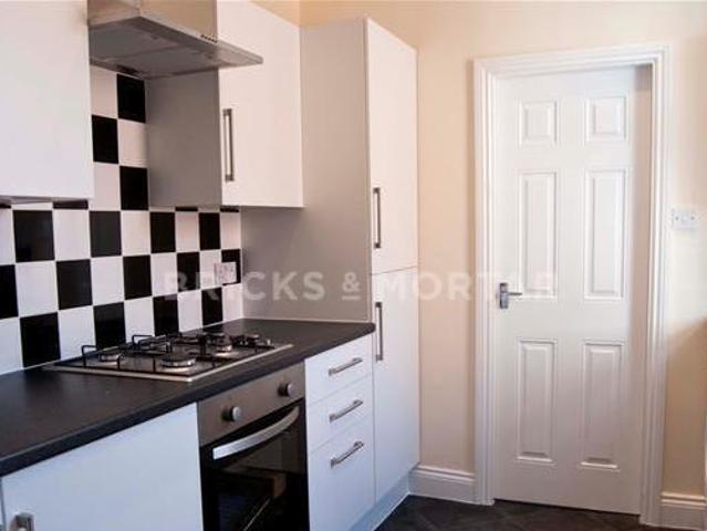 £.pppw Tosson Terrace, Heaton, 3 Bedroom Flat