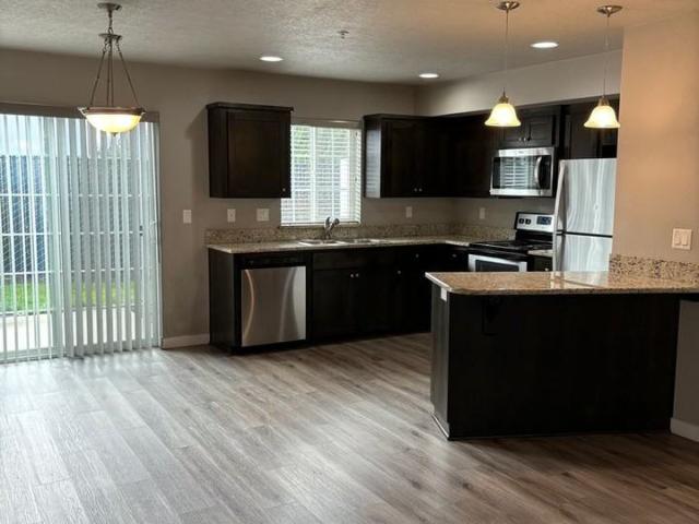 PR0032 14 Gabriela Townhouses 3 Bedroom Apartment for Rent at 1520 Gabriela Ct Ne, Salem, OR 97301 East Lancaster
