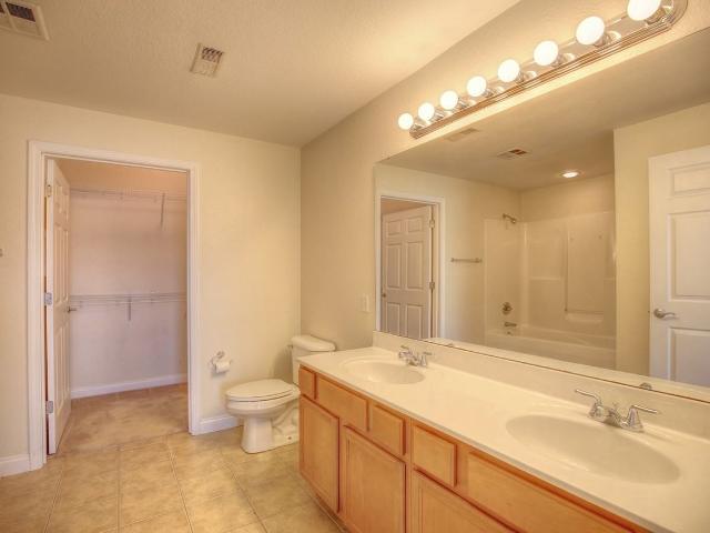 PR 2 Bedroom Apartment for Rent at Prestwick Pt, Champaign, IL 61822