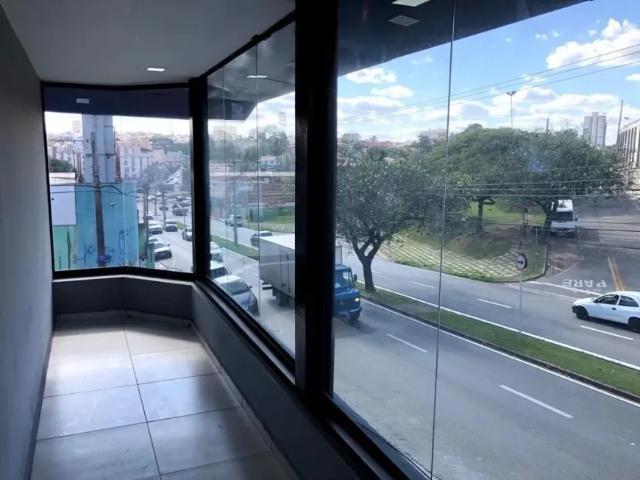 Prédio Comercial na melhor região da cidade e no segundo melhor corredor do Campolim de esquina