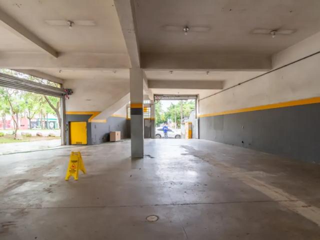 Prédio comercial na Rua Itupava, N. 95 • 300 m²