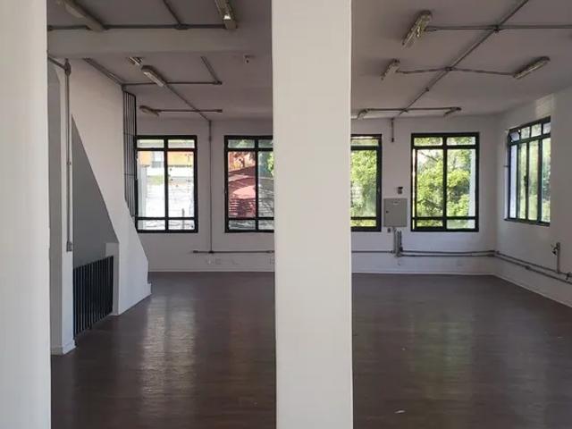 Prédio Comercial na Vila Olímpia, com 450m²