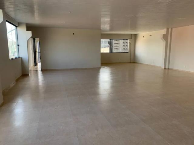 Prédio Comercial a Venda 600m² em Três Pavimentos Na Avenida Oswaldo Aranha