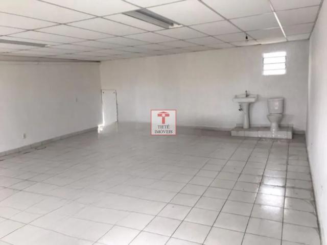 Prédio comercial Aluga Total ou Parcial